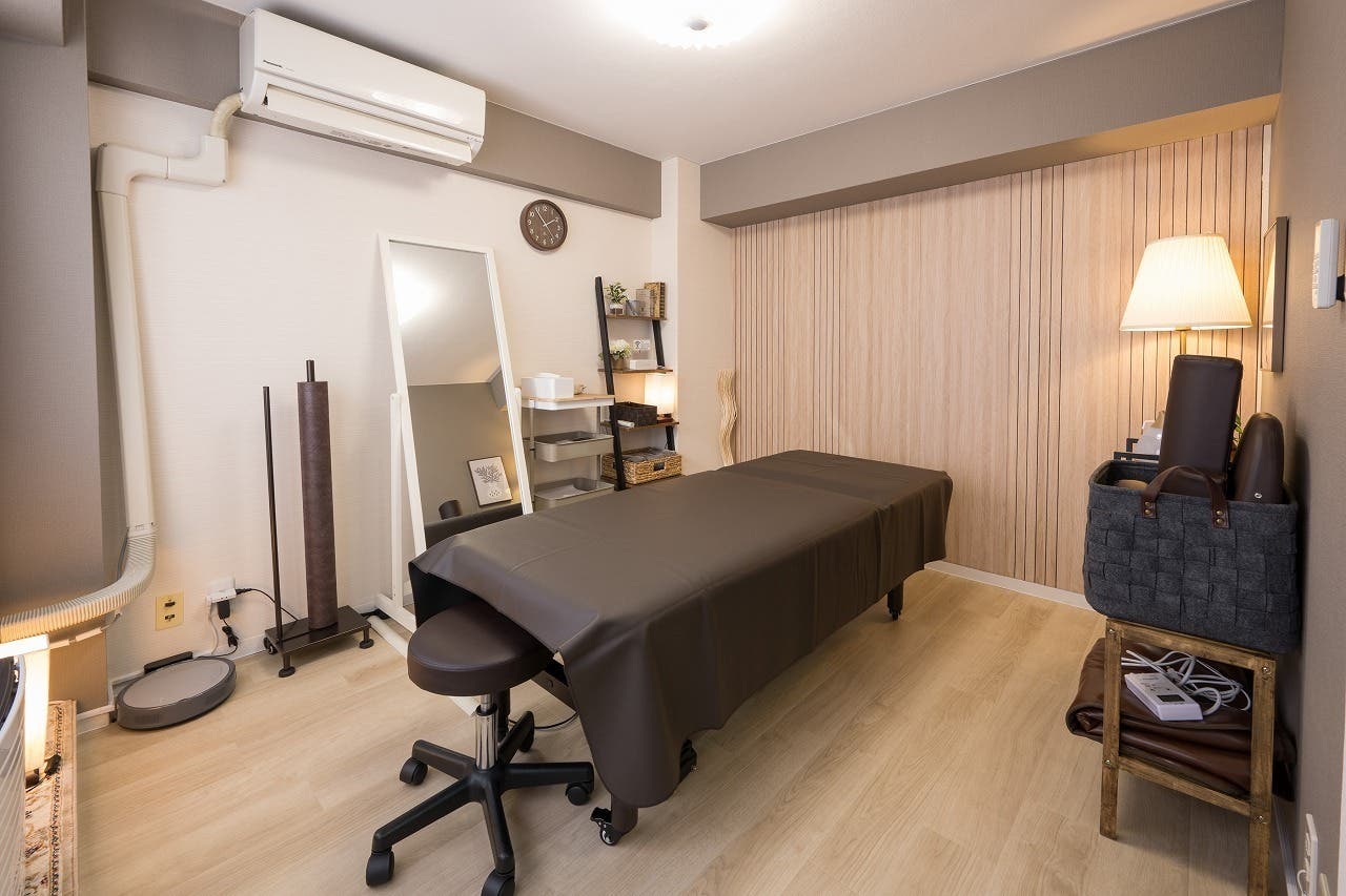 【渋谷駅徒歩3分】電動ベッド装備の完全個室プライベートサロンNEW OPEN！の写真6