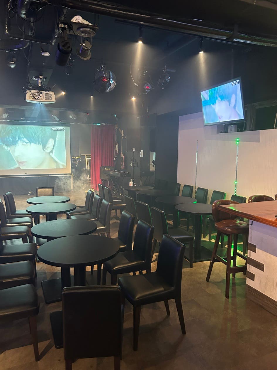 那覇市若狭にある使用用途多数のイベントスペースの写真4