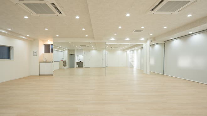 【期間限定価格】NEW OPEN!上野駅から5分♪尾久駅すぐ 一面鏡張り70㎡多目的スペース 会議/ヨガ/ダンススタジオ/撮影の写真1