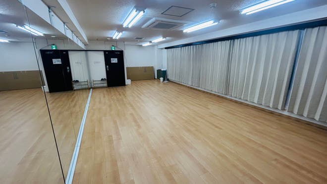 40㎡【東部練馬駅徒歩1分】 ダンス/演劇/会議【特大鏡: 幅 約7.2m x 高さ1.8m】、更衣室有の写真2