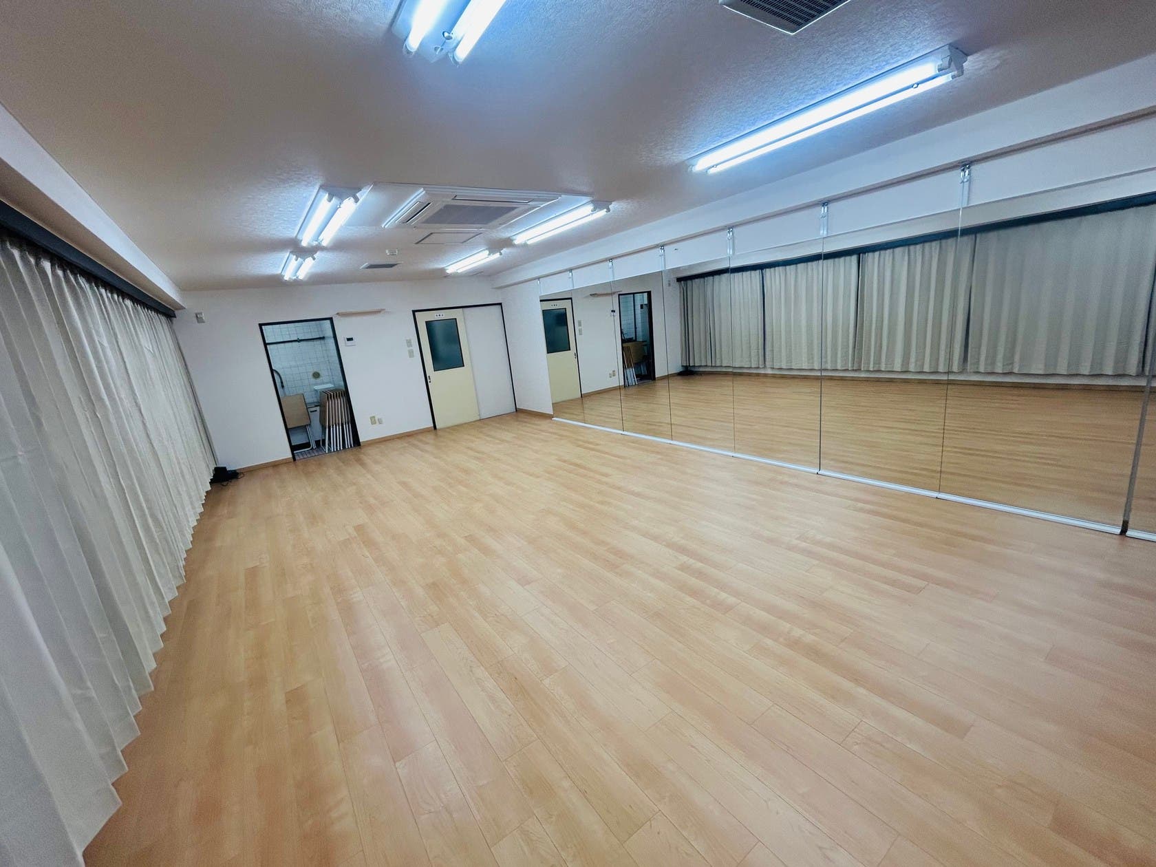 40㎡【東部練馬駅徒歩1分】 ダンス/演劇/会議【特大鏡: 幅 約7.2m x 高さ1.8m】、更衣室有の写真7