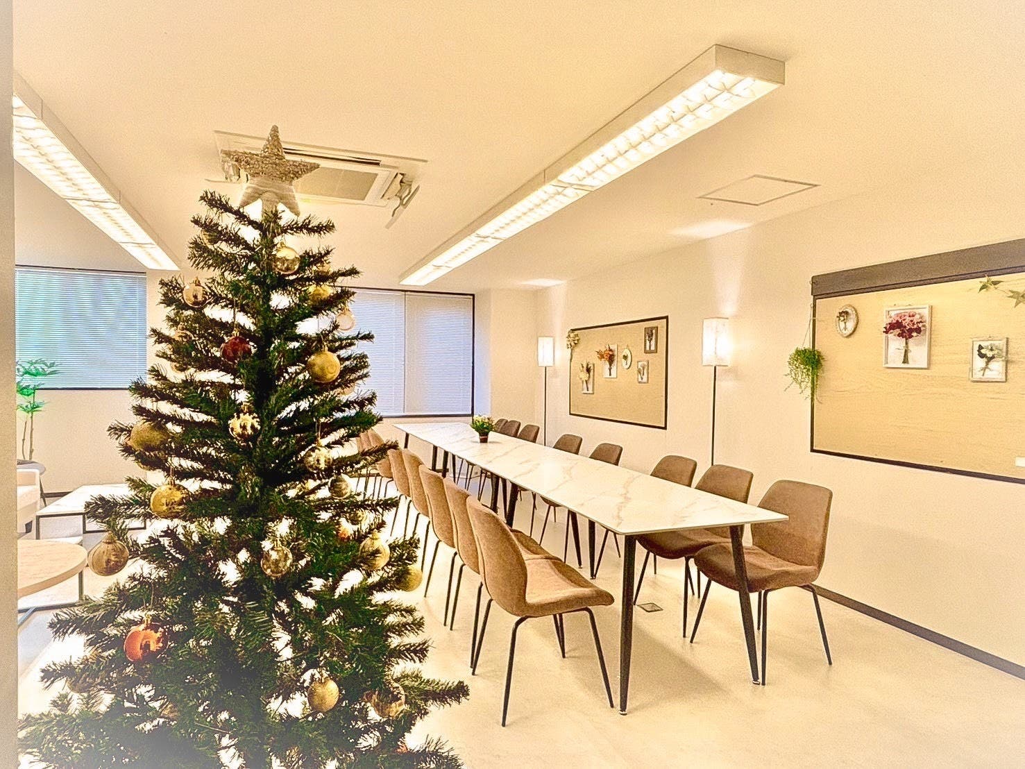 💐12/6 NEW OPEN｜Flowe大宮✨駅徒歩5分の大宮最大級レンタルスペース🎄🧸の写真1