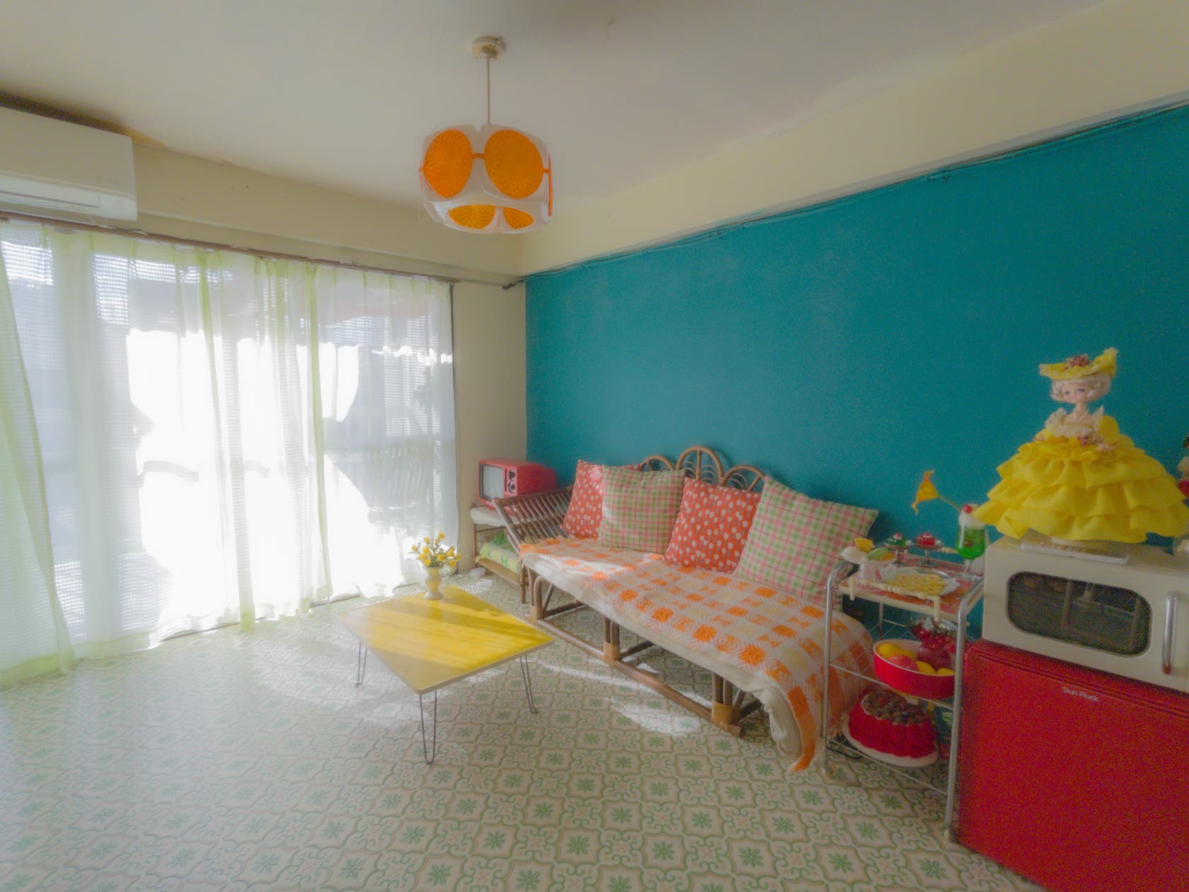 ミニ朱夏堂 #レトロポップ #自然光 #カラフル #かわいい #vinage #ペット可 #コスプレ #結婚前撮り #キッズ撮影の写真3