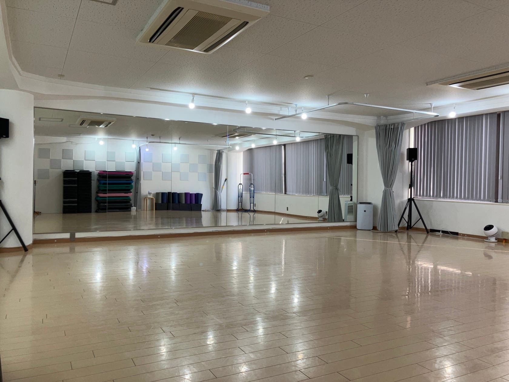 天神橋筋六丁目駅前のダンススタジオの写真19