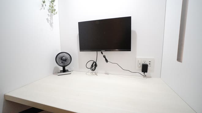 <ワークブース海老名マルイNo.2>完全個室💼Wi-Fi📶モニター🖥テレワーク/Web会議/面接/自習/作業の写真3