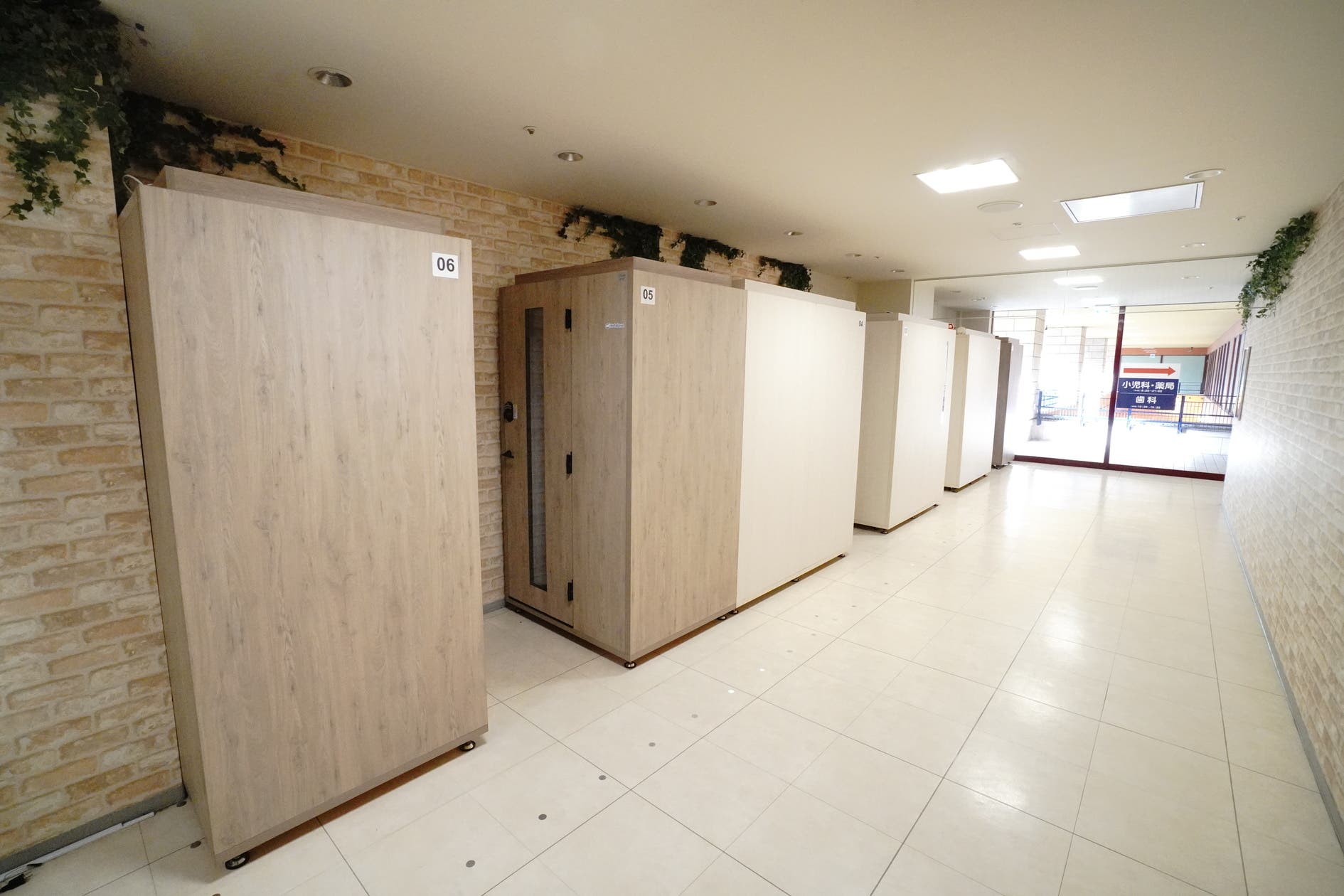 ＜ワークブース海老名マルイNo.6＞完全個室💼Wi-Fi📶モニター🖥テレワーク/Web会議/面接/自習/作業の写真6