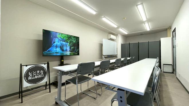 ◇◆改装済でキレイ・広い◆◇1階・店舗で視認性抜群★岡山駅徒歩3分★24時間営業★ゆったり12名★wi-fi完備★55型モニターの写真9