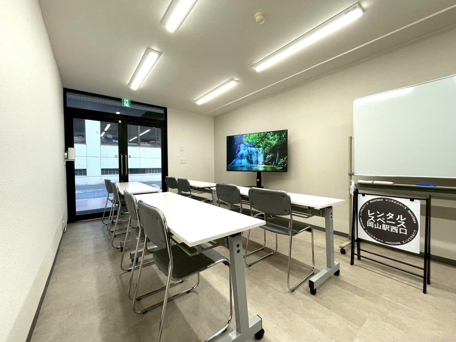◇◆改装済でキレイ・広い◆◇１階・店舗で視認性抜群★岡山駅徒歩3分★24時間営業★ゆったり12名★wi-fi完備★55型モニターの写真3