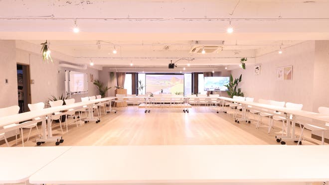 #イーストGoburin2nd【東新宿】クリスマス🎄忘年会🤶駅1分/席数84立食100名飲食/120㌅画面/会議/セミナーの写真13