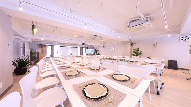 #イーストGoburin2nd【東新宿】クリスマス🎄忘年会🤶駅1分/席数84立食100名飲食/120㌅画面/会議/セミナーの写真17