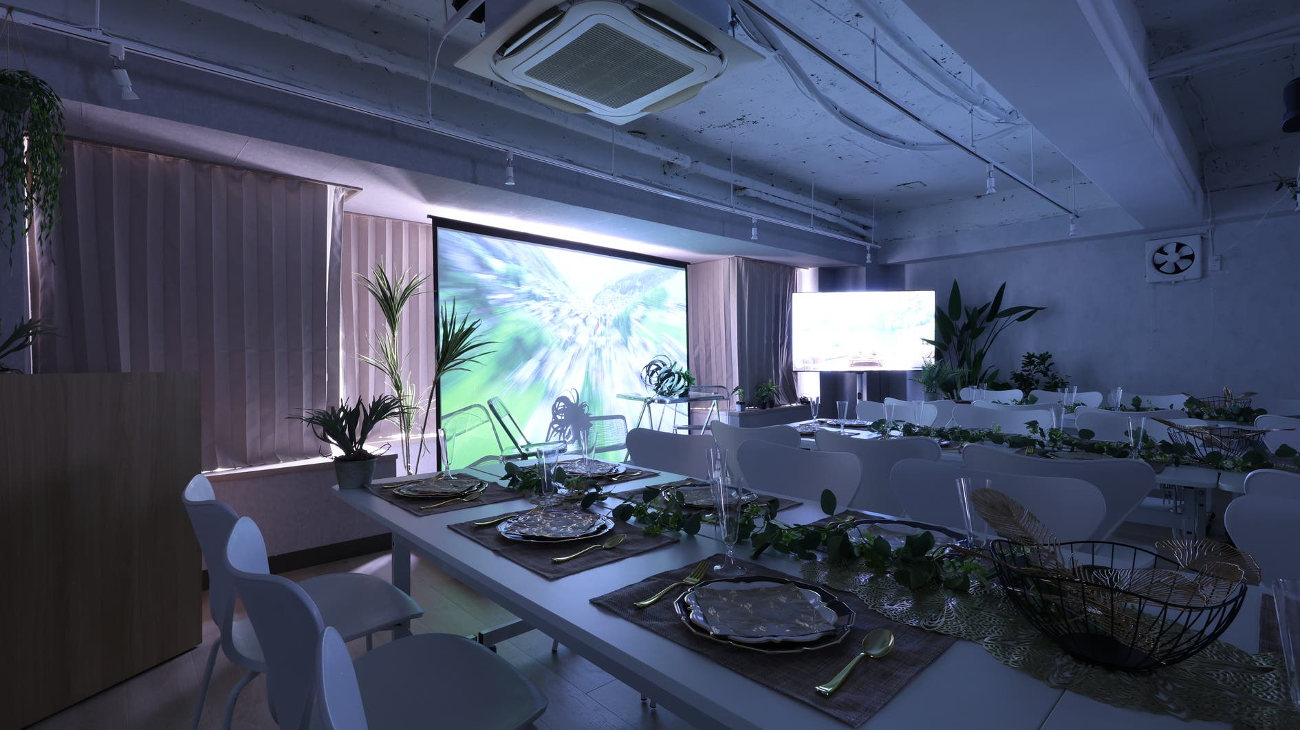 #イーストGoburin2nd【東新宿】クリスマス🎄忘年会🤶駅1分/席数84立食100名飲食/120㌅画面/会議/セミナーの写真21