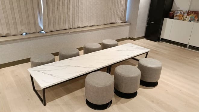 #イーストGoburin2nd【東新宿】クリスマス🎄忘年会🤶駅1分/席数84立食100名飲食/120㌅画面/会議/セミナーの写真5