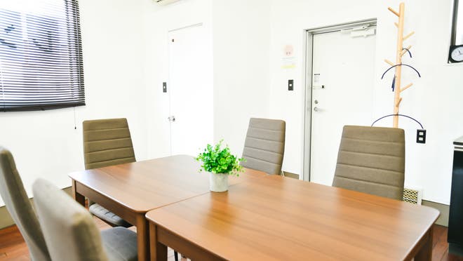 大和駅北口3分 複合スペース 24時間いつでも利用できるサロン/会議室(5名まで利用可)整体/マッサージ/打ち合わせ/商談/会議の写真4