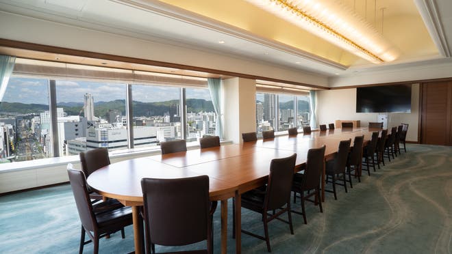 【大ヒロマ_22名会議室】銀山町駅から徒歩2分!眺めの良い広々とした会議室(大型モニター・電源タップ無料/高速Wi-Fiあり)の写真2