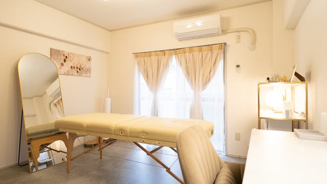 【石川町駅1分✨】上品で居心地のいい多用途レンタルサロン|セラピスト・ネイリスト・講師・お茶会など開業応援|1日貸もOK🌟の写真2