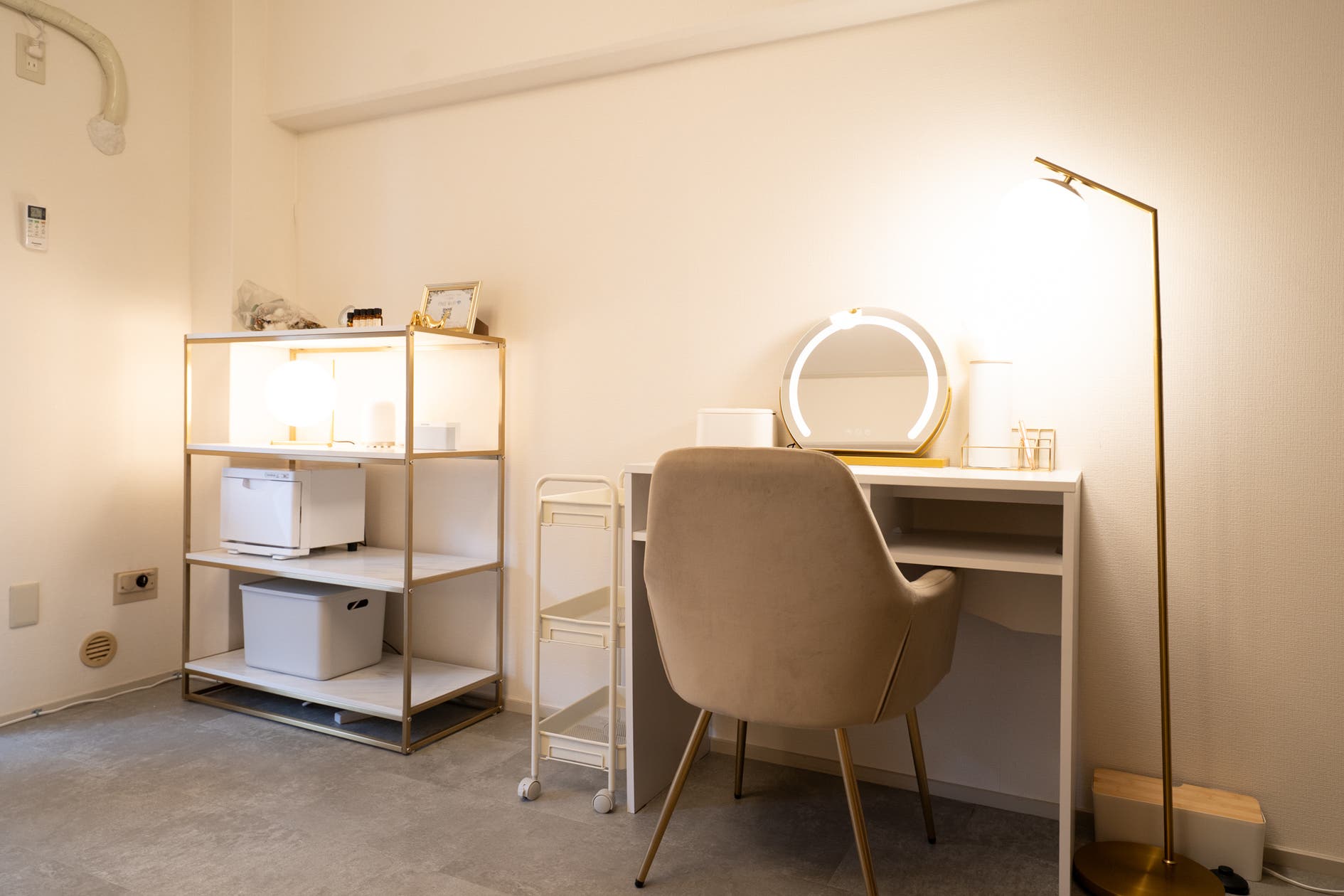 【石川町駅1分✨】上品で居心地のいい多用途レンタルサロン｜セラピスト・ネイリスト・講師・お茶会など開業応援｜1日貸もOK🌟の写真5