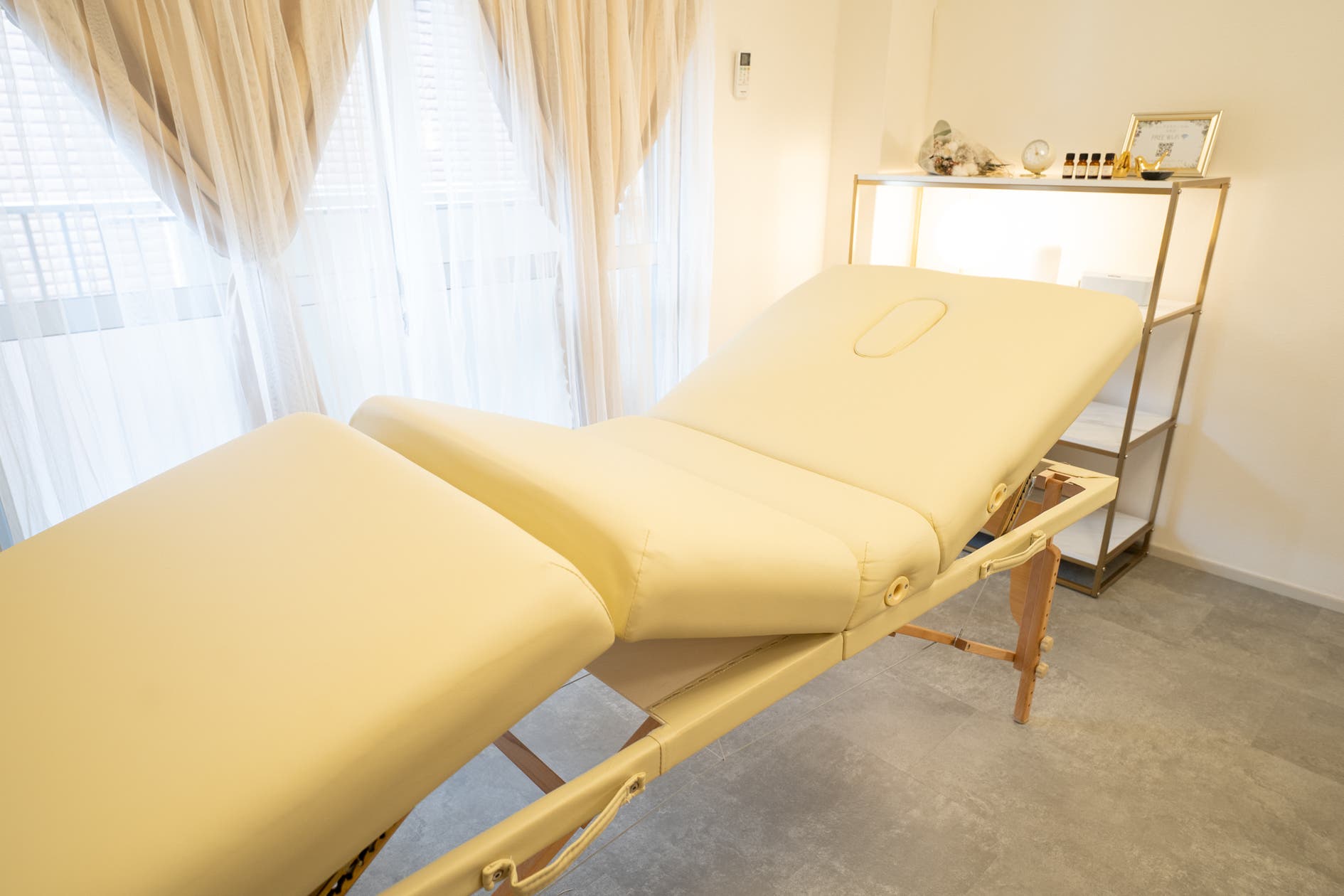 【石川町駅1分✨】上品で居心地のいい多用途レンタルサロン｜セラピスト・ネイリスト・講師・お茶会など開業応援｜1日貸もOK🌟の写真8