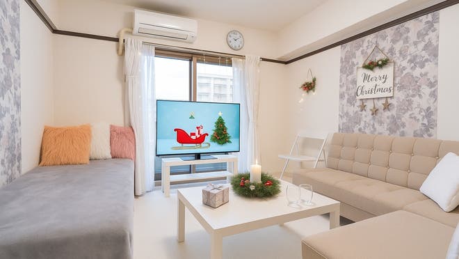 【バニティー天王寺駅前】駅直進2分♪クリスマス装飾あり🎄21時以降の利用は2人迄★おうちデート♡鑑賞会♡推し活♡女子会♡の写真1