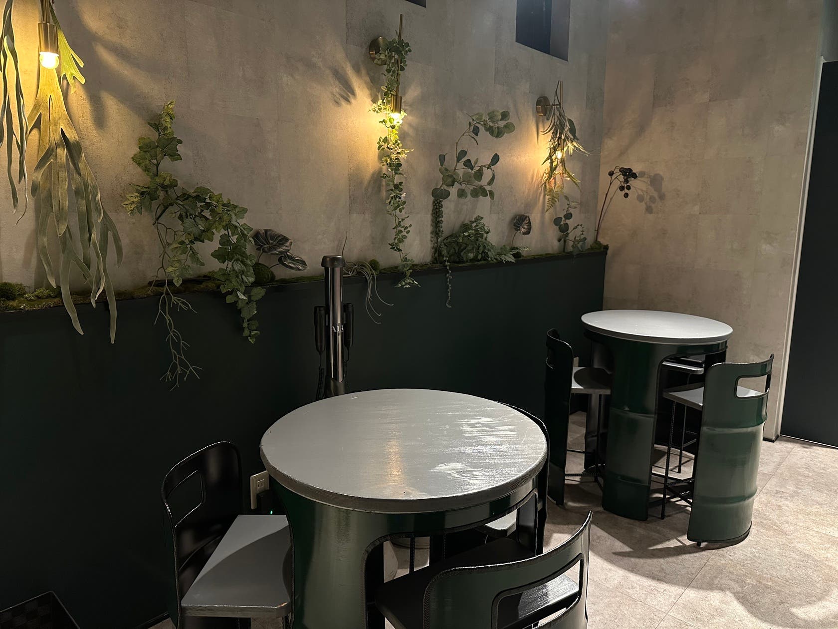 【神泉駅7分/渋谷駅12分の好立地！圧倒的おしゃれ空間】バー・カフェ向きスペースの写真1