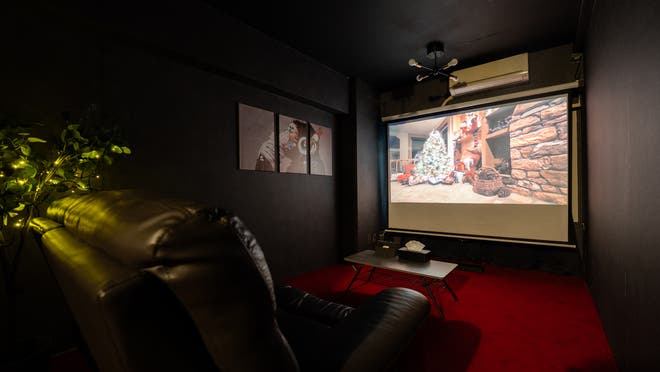 🆕オープン❣️新宿駅徒歩1分🚶♀️映画鑑賞🎥クリスマス🎄忘年会・新年会🎊デート💓CINEMA_REEL新宿の写真1