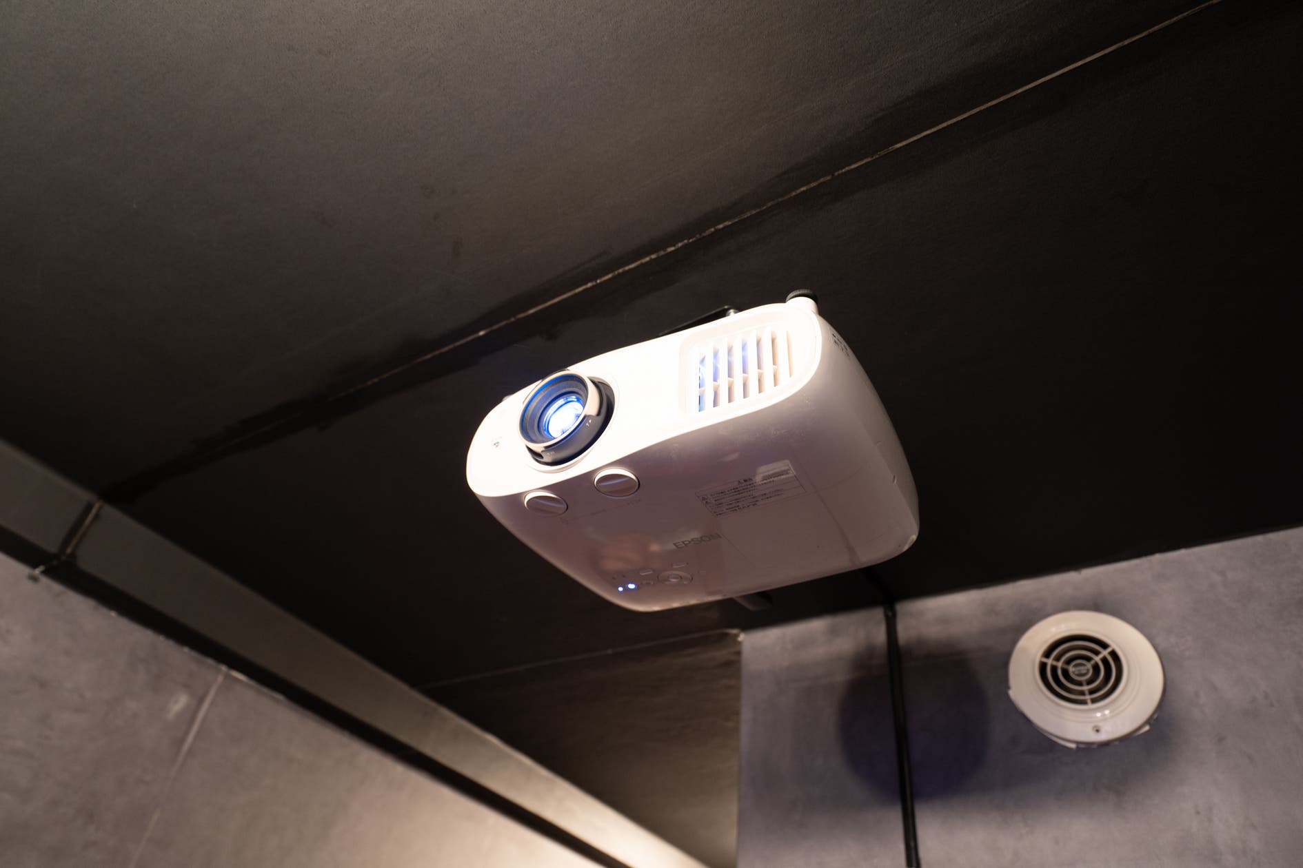 🆕オープン❣️新宿駅徒歩1分🚶‍♀️映画鑑賞🎥クリスマス🎄忘年会・新年会🎊デート💓CINEMA_REEL新宿の写真25