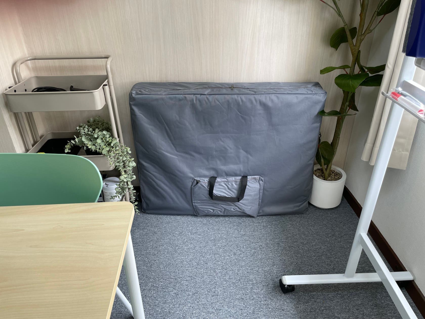 東中野駅30秒サロン可【即予約可・高速度WiFi・除菌完備】各種教室、会議、商談、面接、研修、ボードゲーム等に最適な個室スペースの写真10