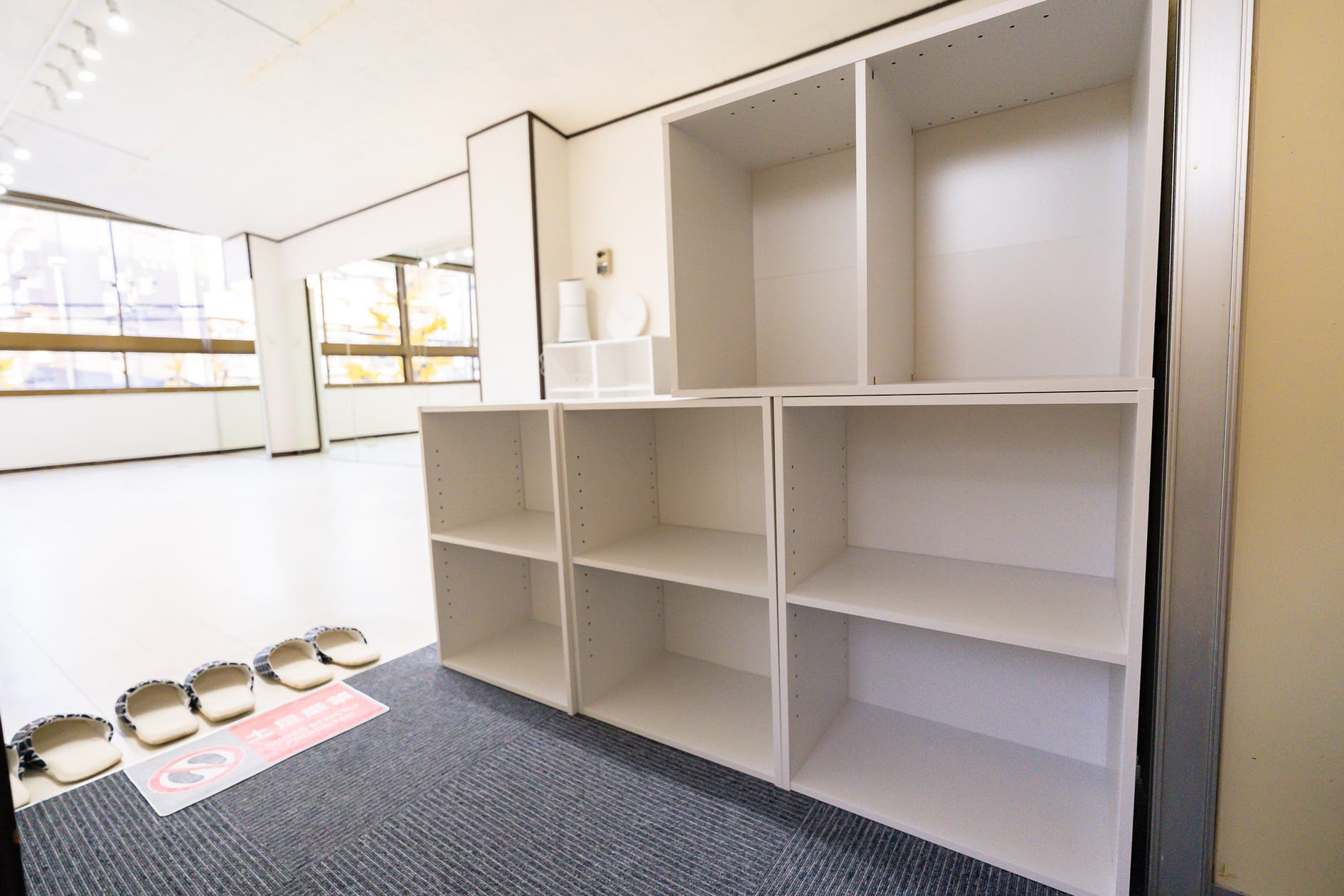 自然光たっぷり開放的なスタジオの写真13