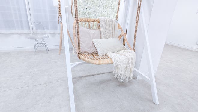 飯田橋駅2分|自然光 × 二面採光 × アーチ × 白壁 × 植物 × ブランコ|土足OK|24時間OKの写真3