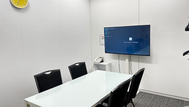 【fabbit大阪本町】打合せ室の写真1