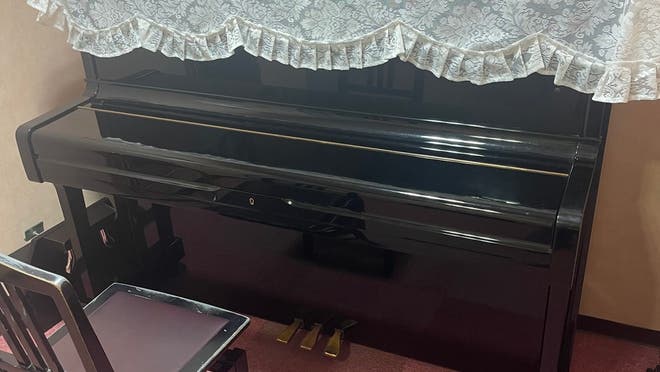 JR北浦和駅東口徒歩5分のアップライトピアノの楽器練習室・3階roomB(エレベーターはありません)の写真1