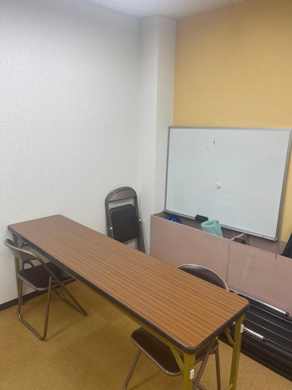 JR北浦和駅東口徒歩５分のアップライトピアノの楽器練習室・3階roomC（エレベーターはありません）の写真2