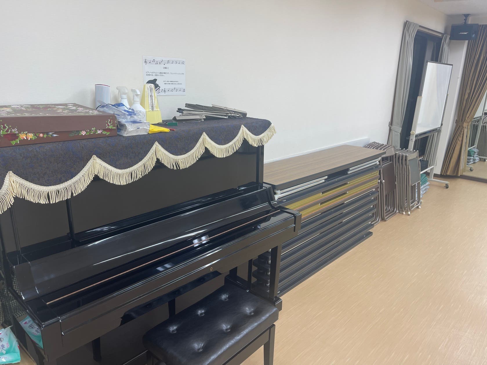 JR北浦和駅東口徒歩５分のアップライトピアノの練習室・2階（エレベーターはありません）の写真2