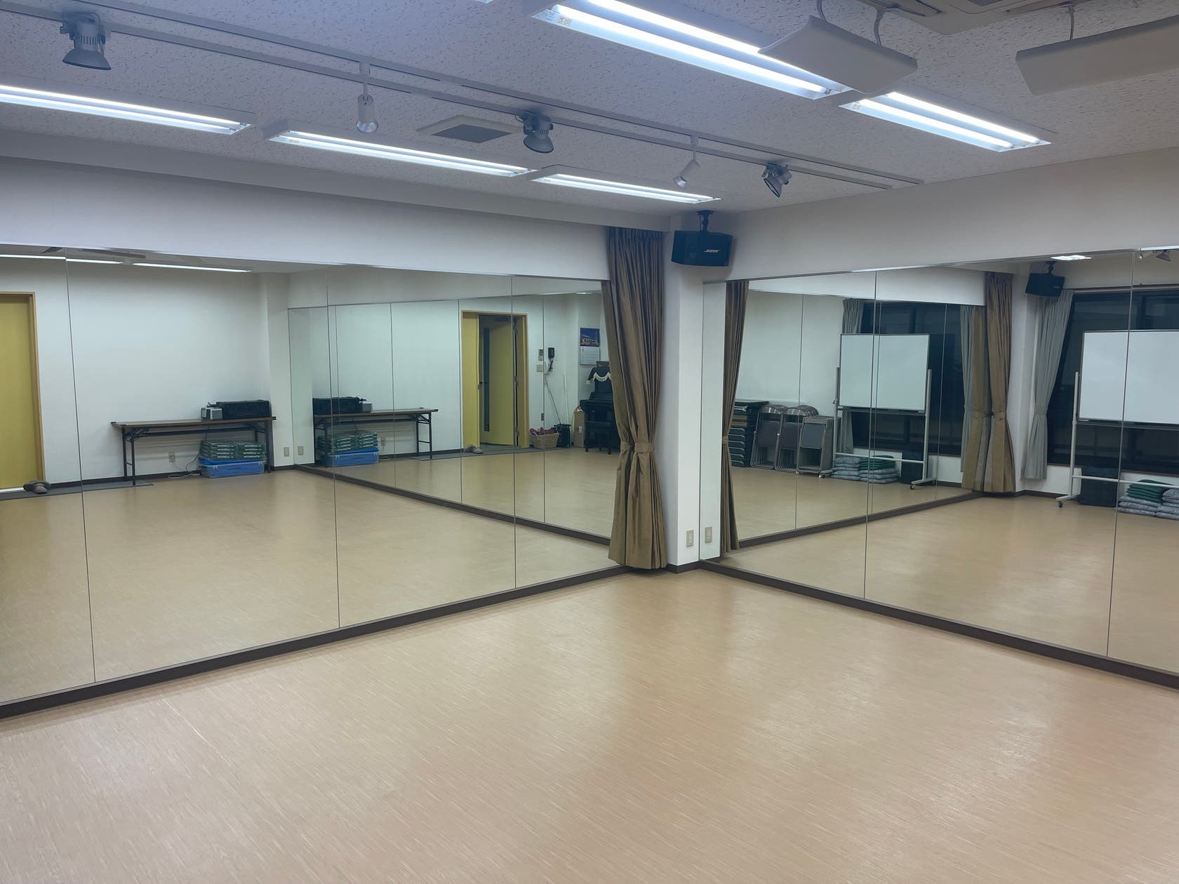 JR北浦和駅東口徒歩５分のアップライトピアノの練習室・2階（エレベーターはありません）の写真4