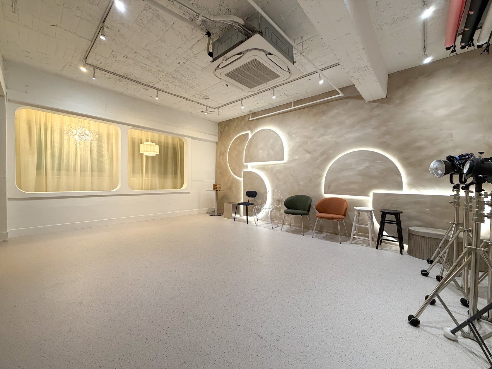 【2024ベストホスト運営】🏝️ NEW OPEN 🏝️ サントリーニ島｜砂浜スタジオ｜シロホリ｜機材無料の写真2