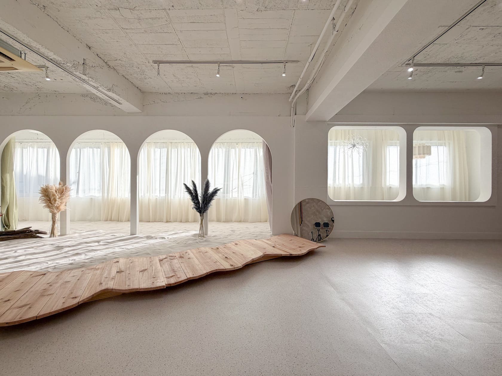 【2024ベストホスト運営】🏝️ NEW OPEN 🏝️ サントリーニ島｜砂浜スタジオ｜シロホリ｜機材無料の写真3