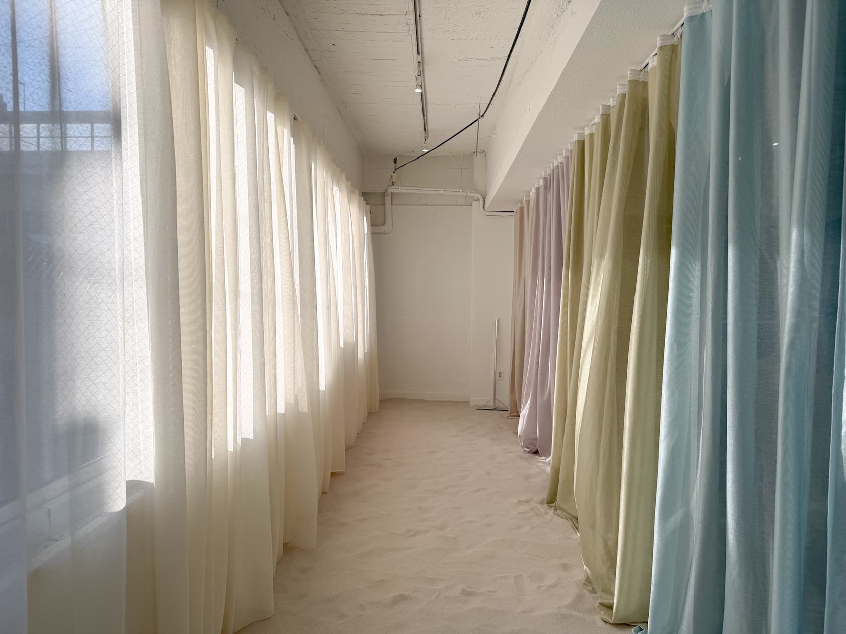 【2024ベストホスト運営】🏝️ NEW OPEN 🏝️ サントリーニ島｜砂浜スタジオ｜シロホリ｜機材無料の写真9