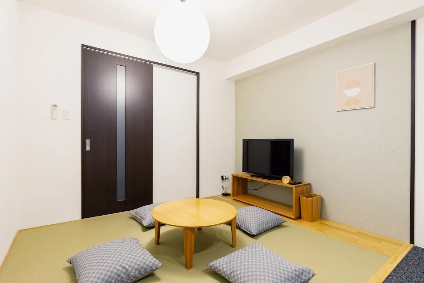 二条駅から徒歩4分のホテル客室（和洋室）の写真3