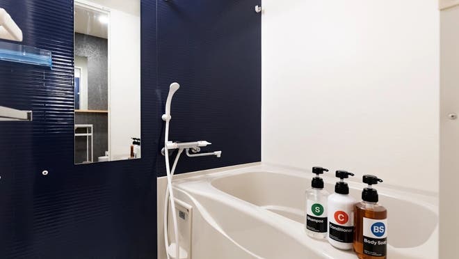 二条駅から徒歩4分のホテル客室(和洋室)の写真6