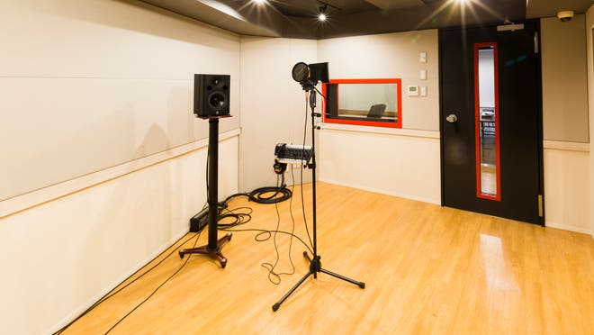 日本芸術専門学校 練習スタジオ(ANNEX Bstudio)の写真1