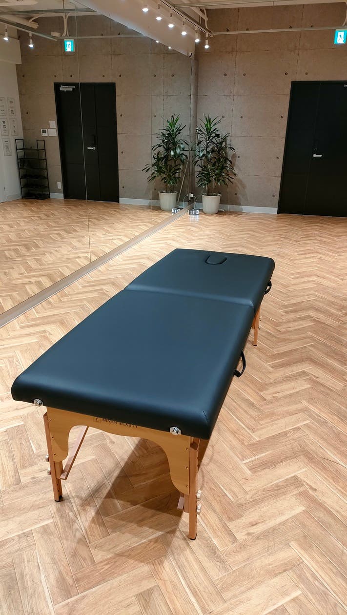施術ベッドの画像1