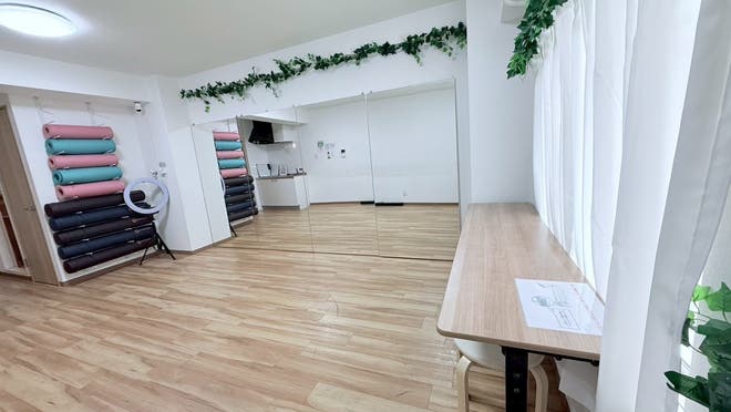 《梅田ダンススタジオ402》駅1分/飲食OK/設備無料/更衣室/光Wi-Fi/リングライトの写真4