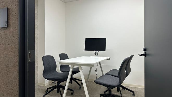 京王線府中駅から徒歩6分!シェアオフィス func【会議室2】の写真1