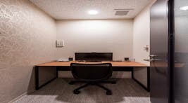 ROOM W 04