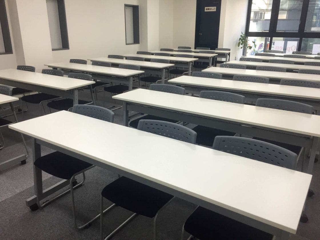 【名古屋駅徒歩5分】駅近☆24時間365日ご利用可能☆Wi-Fi無料 2階セミナールーム2B　42名の写真5