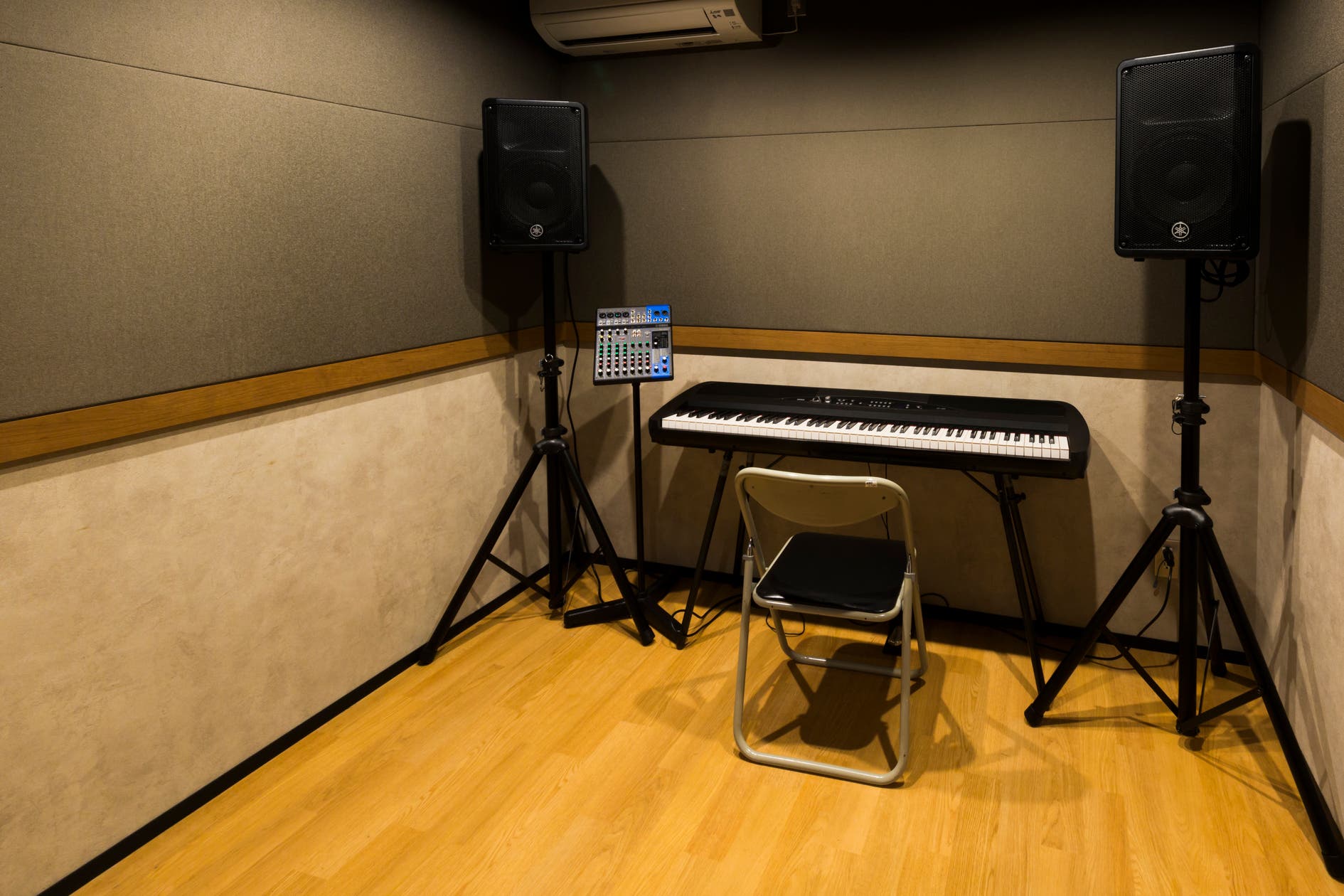 日本芸術専門学校 練習スタジオ(ANNEX booth3)の写真1