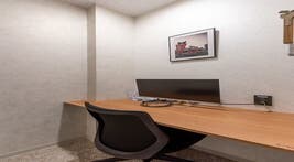 ROOM W 10