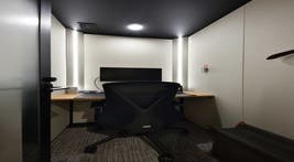 ROOM L 07