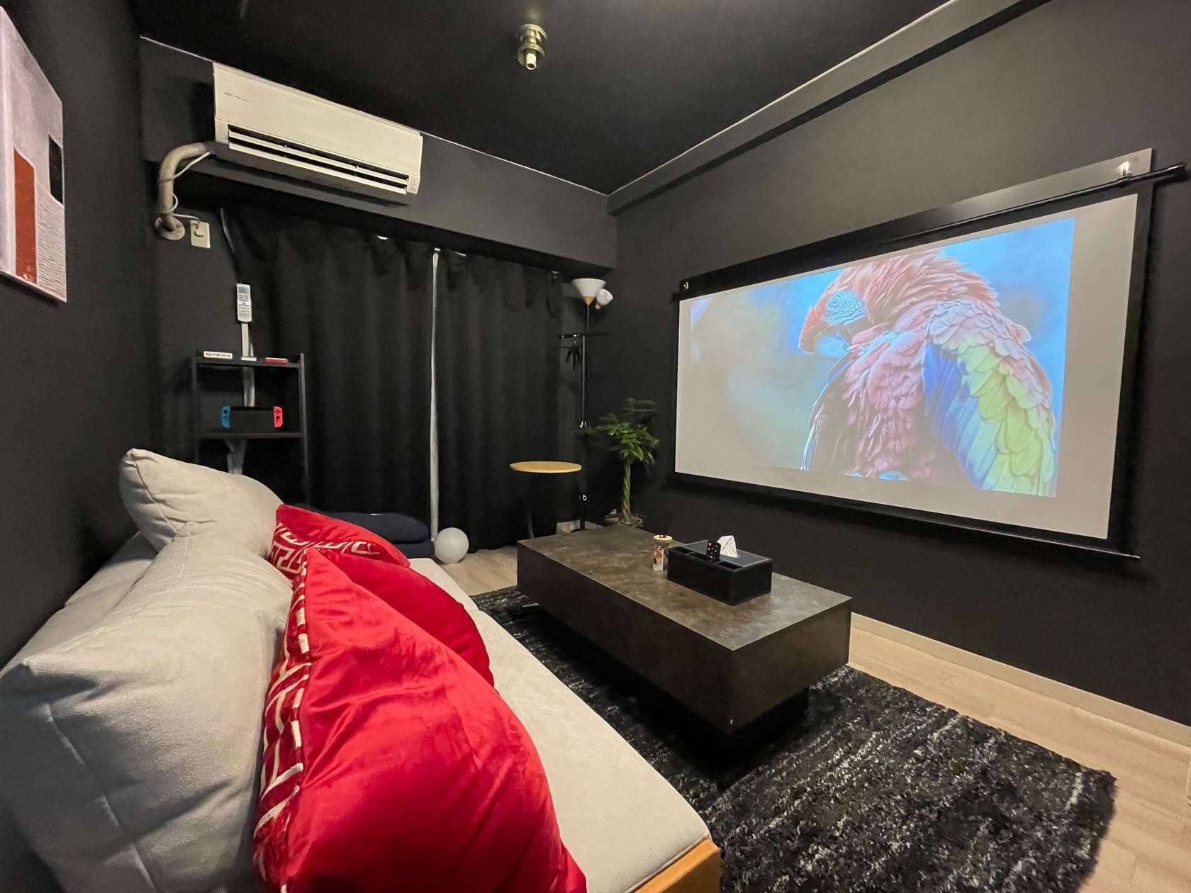 スペモ🎬駅徒歩4分🚶‍♀️プロジェクター🎦スクリーン🎞️映画鑑賞🍿ゲーム🎮️デート💖818_CINEMA大阪十三の写真5