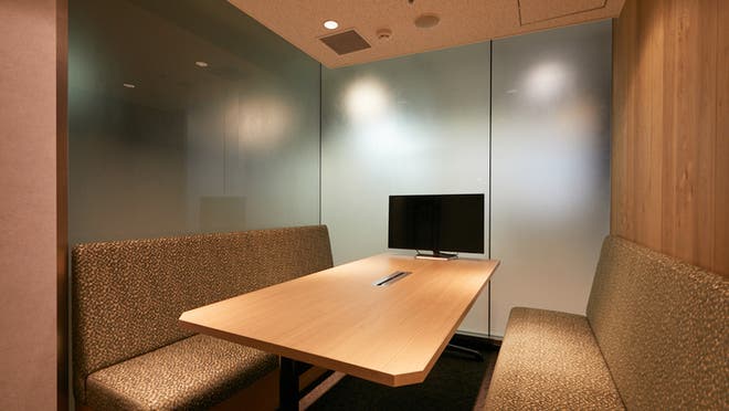 会議室 05(6名)の写真1