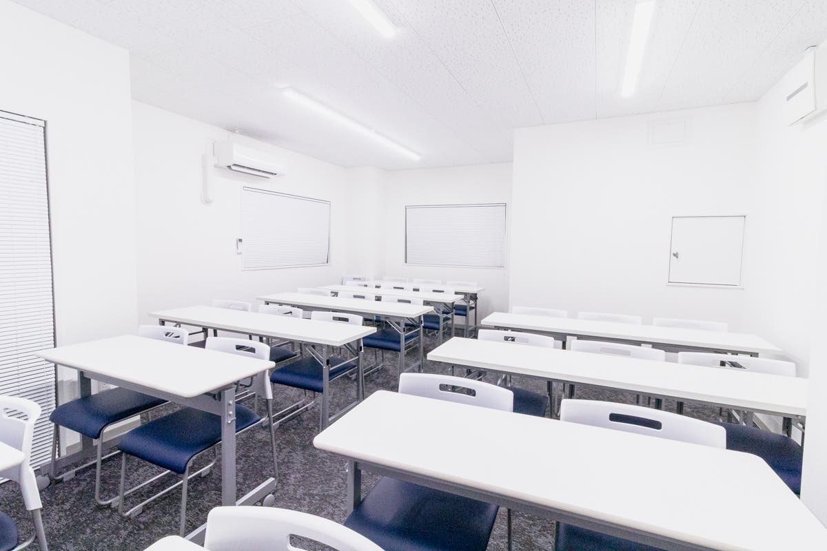 【広島駅出口徒歩2分！定員26名！】大型モニター・10Gbps光回線・WiFi全て無料！ふれあい貸し会議室 広島No154の写真3